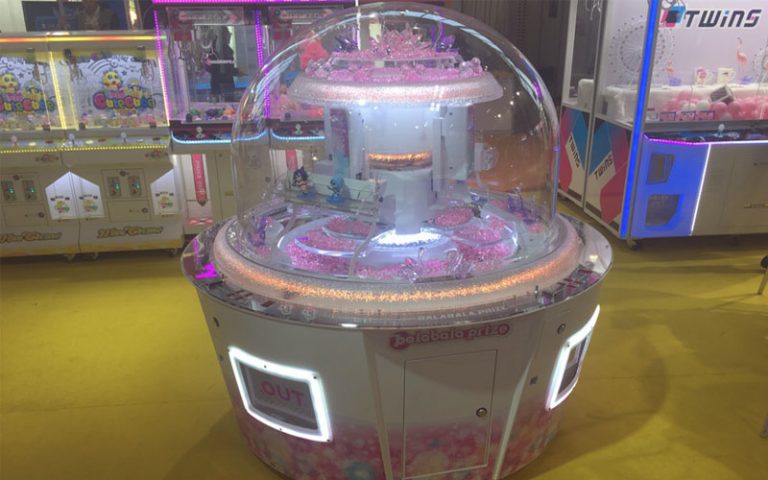 Introduction! Super Bright Diamond Claw Machine